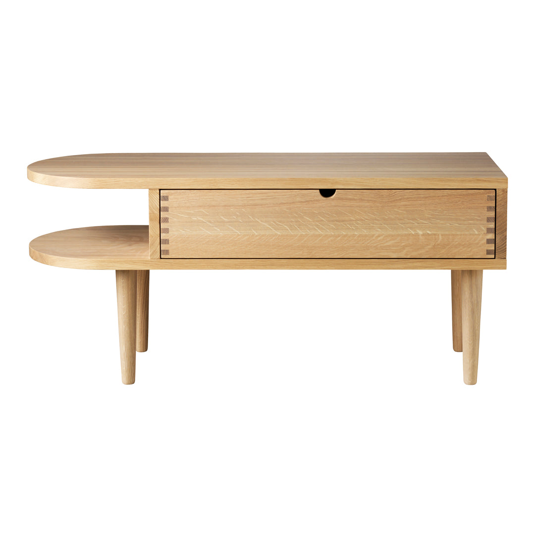 FDB Mobler F24 Radius Bench by Diana Mot & Isabella Bergstrom | Danish Design Store