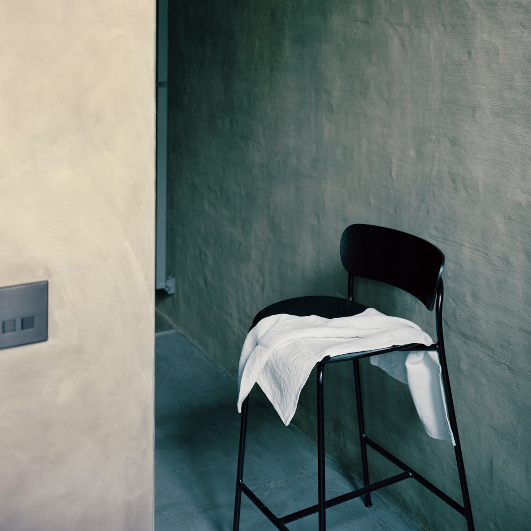 andTradition Pavilion AV9 Bar Stool by Anderssen + Voll | Danish Design ...