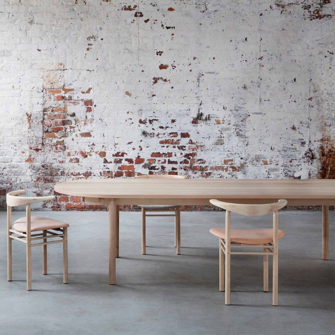 Nikari Basic Table - Oval by Jenni Roininen | Danish Design Store