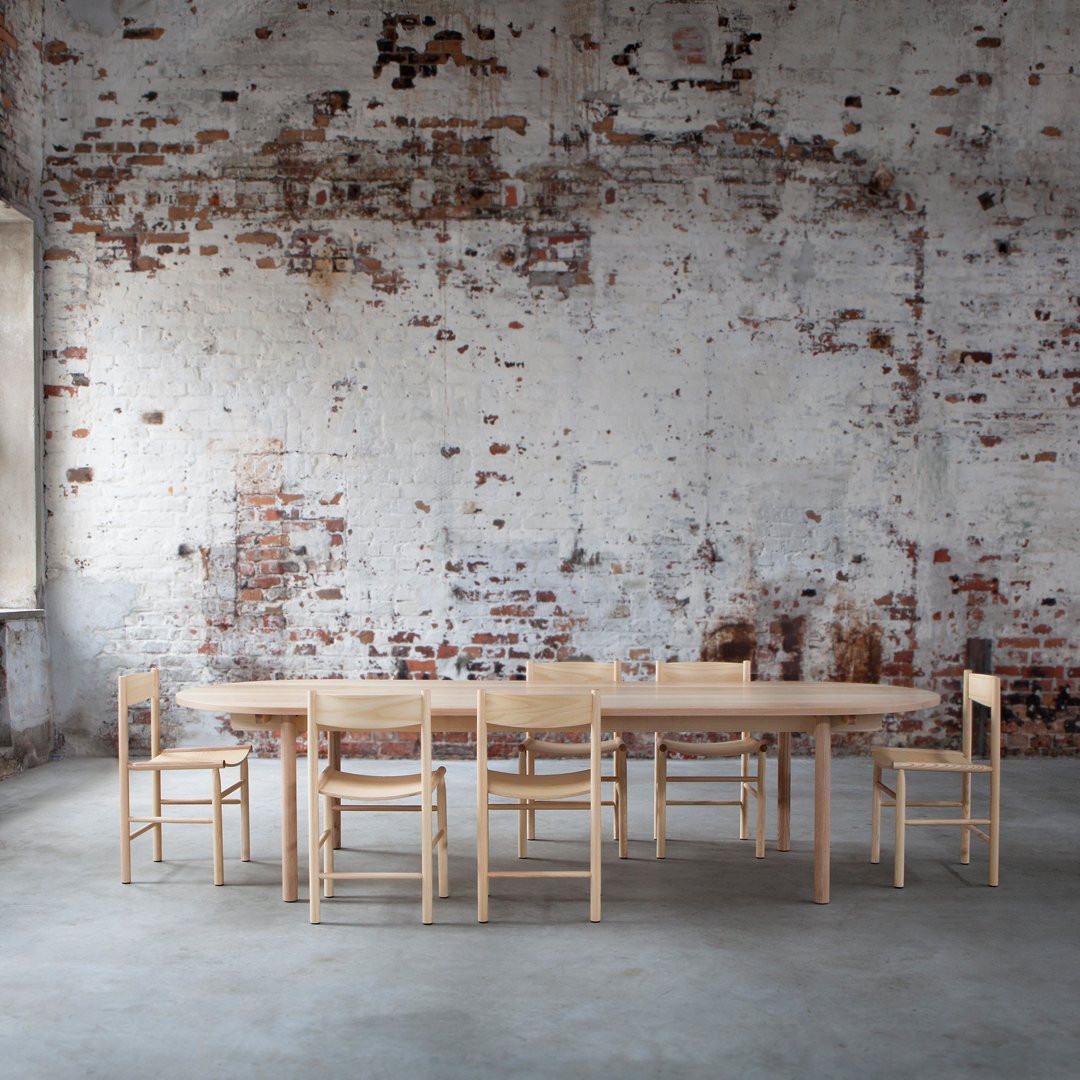 Nikari Basic Table - Oval by Jenni Roininen | Danish Design Store