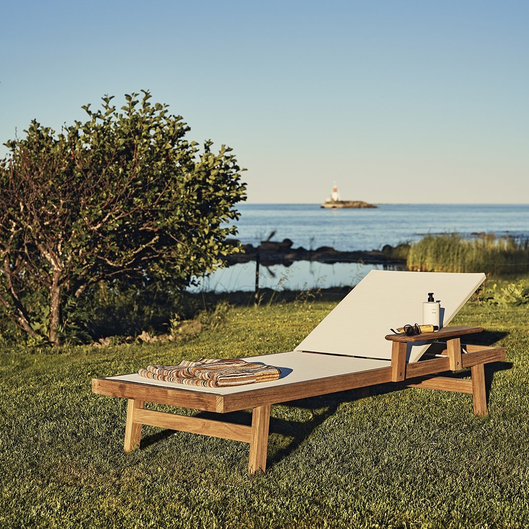 Skargaarden Djuro Sun Lounger by Matilda Lindblom | Danish Design Store