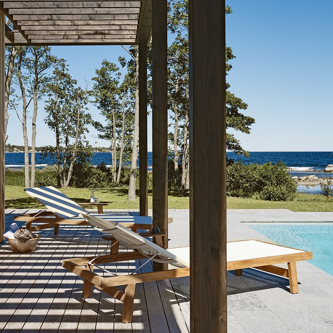 Skargaarden Djuro Sun Lounger by Matilda Lindblom | Danish Design Store