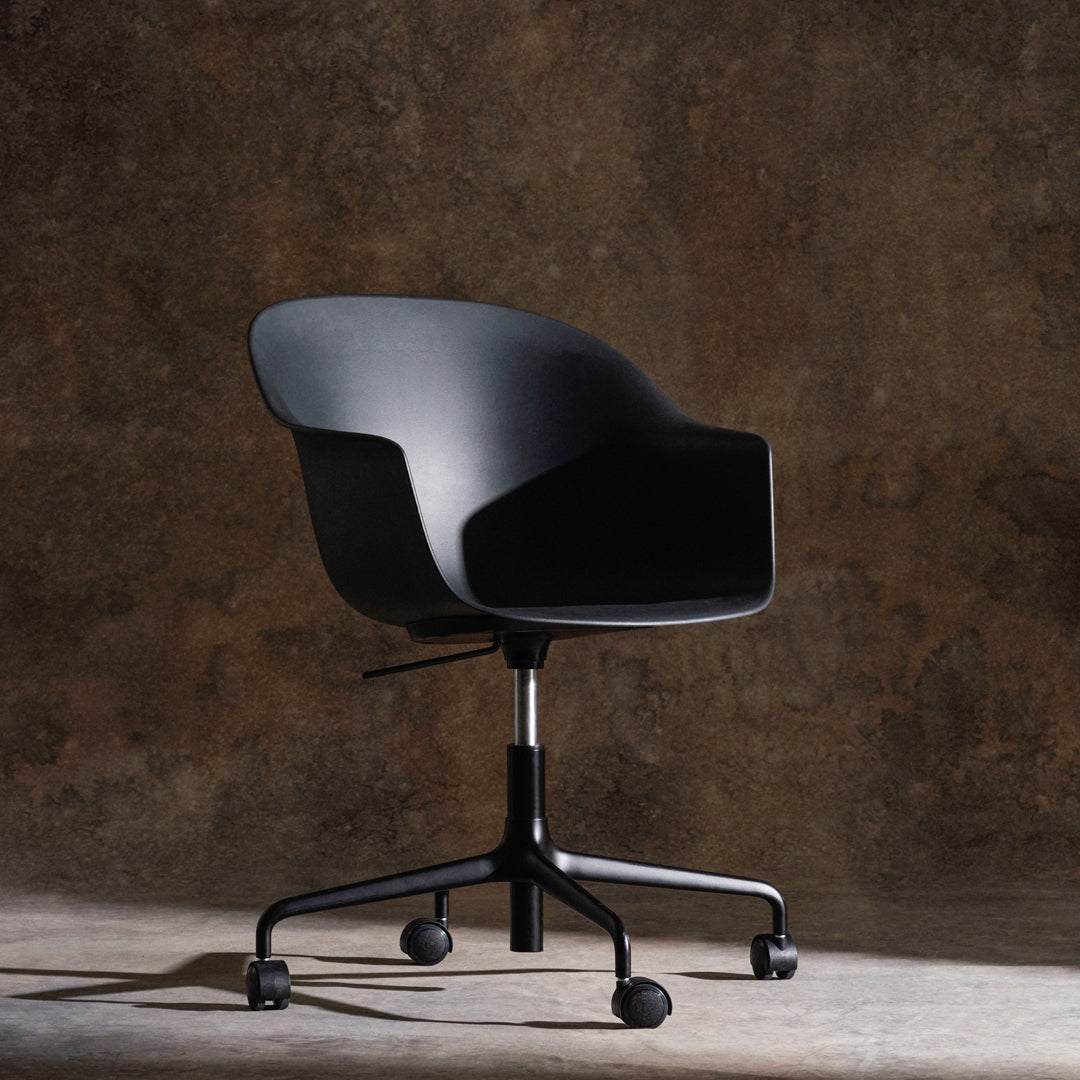 Gubi Bat Meeting Chair - 4-Star Base w/ Castors - Height Adjustable by ...