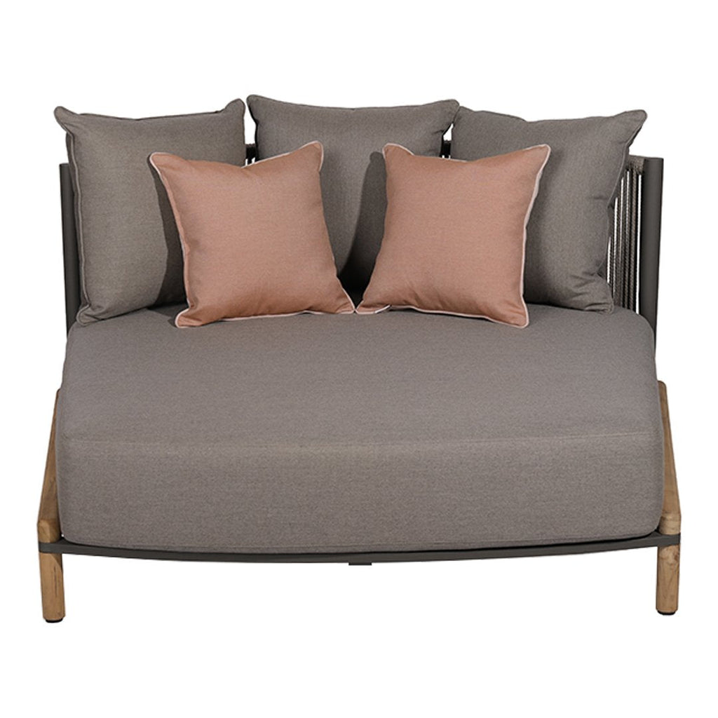 Mindo 107 Outdoor Daybed – Danish Design Store