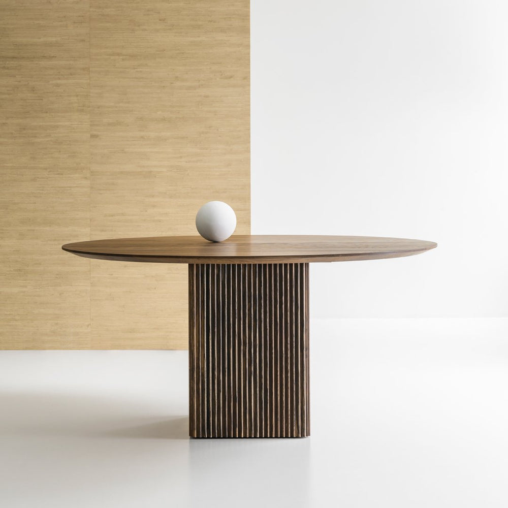 Ten Table Round - Extendable – Danish Design Store