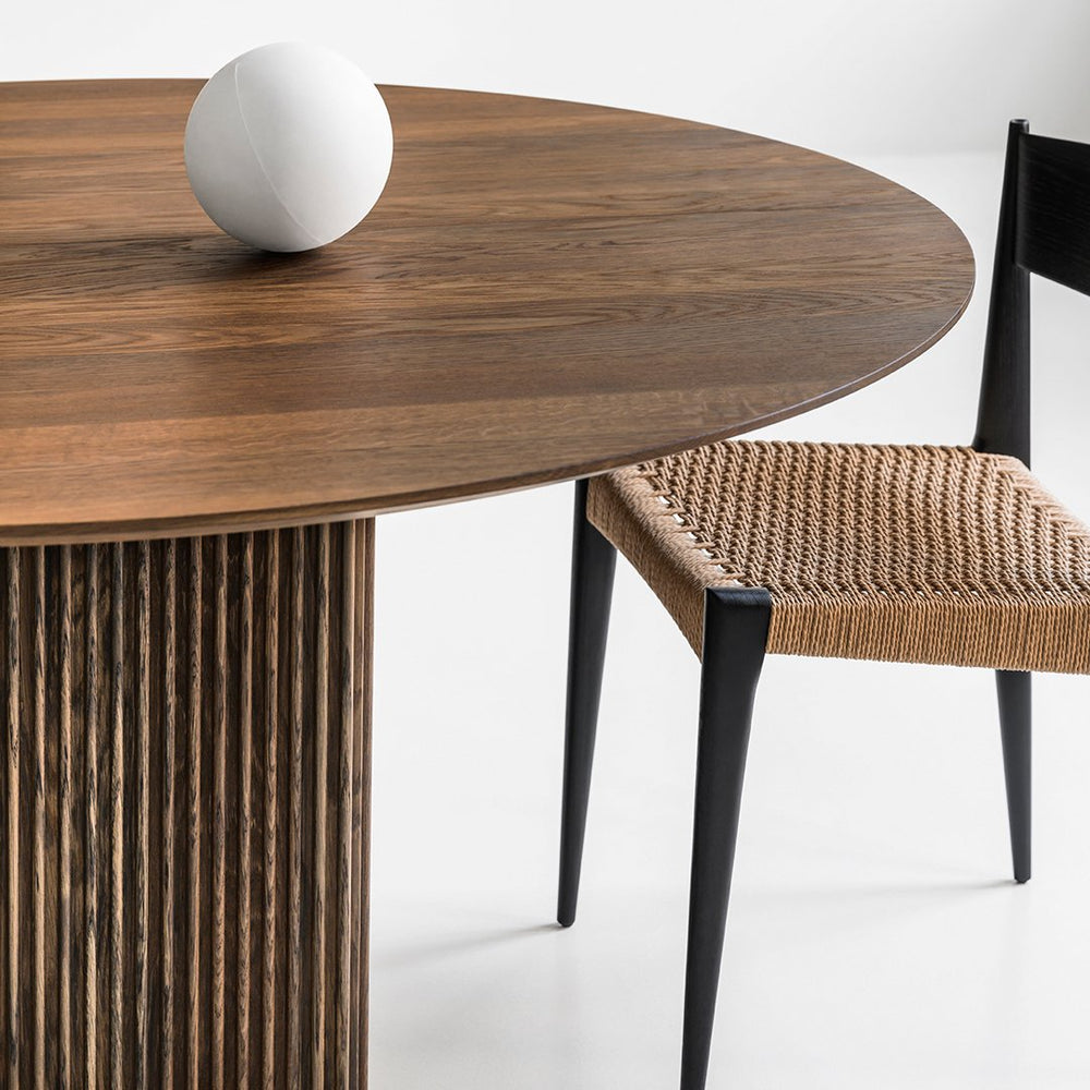 Ten Table Round - Extendable – Danish Design Store