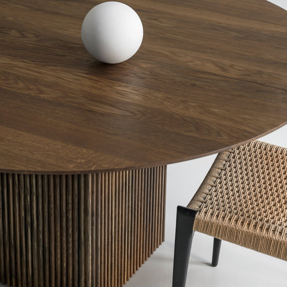 Ten Table Round - Extendable – Danish Design Store